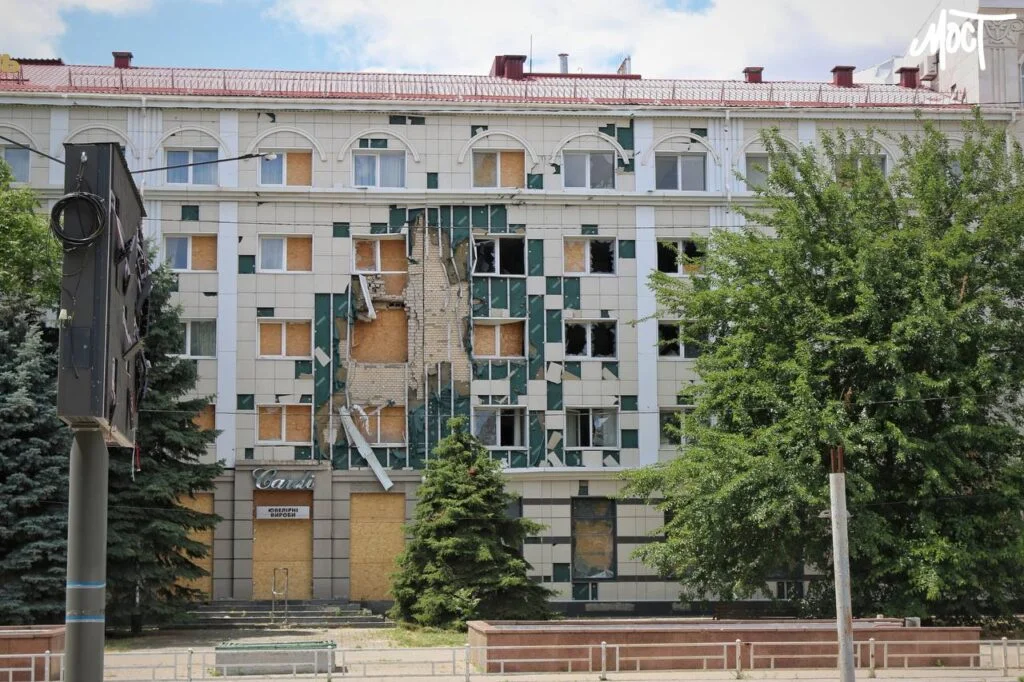 Russian forces shell over 30 settlements in Kherson region causing ...