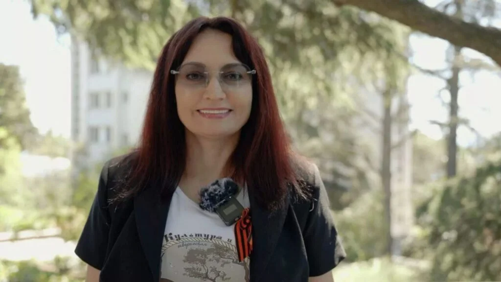 На Херсонщині ректорці окупаційного вишу повідомили про підозру. Читайте на UKR.NET